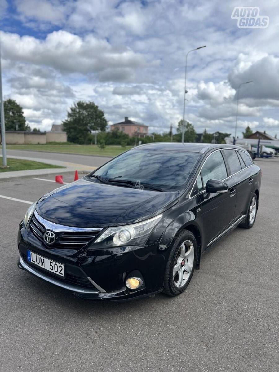 Toyota Avensis 2012 Kauņa, ar dzinēja tilpumu 2.20 L un nobraukumu 309 tūkst. km par 4900 €, foto 1 vietnē AUTOMOTO.COM.LV