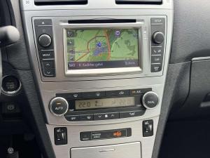 Toyota Avensis 2012 in Ukmerge, with an engine capacity of 2.00 L and mileage of 210 thousand km for 5950 €, photo 11 on AUTOMOTO.COM.LV