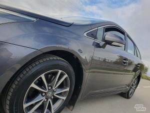 Toyota Avensis 2012 in Siauliai, with an engine capacity of 1.80 L and mileage of 203 thousand km for 5200 €, photo 4 on AUTOMOTO.COM.LV
