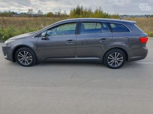 Toyota Avensis 2012 in Siauliai, with an engine capacity of 1.80 L and mileage of 203 thousand km for 5200 €, photo 5 on AUTOMOTO.COM.LV