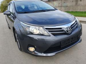 Toyota Avensis 2012 in Siauliai, with an engine capacity of 1.80 L and mileage of 203 thousand km for 5200 €, photo 8 on AUTOMOTO.COM.LV