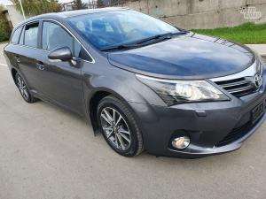Toyota Avensis 2012 in Siauliai, with an engine capacity of 1.80 L and mileage of 203 thousand km for 5200 €, photo 9 on AUTOMOTO.COM.LV