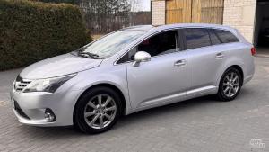 Toyota Avensis 2013 in Jurbarkas, with an engine capacity of 2.00 L and mileage of 210 thousand km for 4200 €, photo  on AUTOMOTO.COM.LV