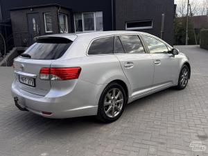 Toyota Avensis 2013 in Jurbarkas, with an engine capacity of 2.00 L and mileage of 210 thousand km for 4200 €, photo 4 on AUTOMOTO.COM.LV