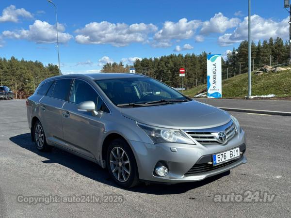 Toyota Avensis 2013 Narva, ar dzinēja tilpumu 2.00 L un nobraukumu 302 tūkst. km par 2800 €, foto 2 vietnē AUTOMOTO.COM.LV