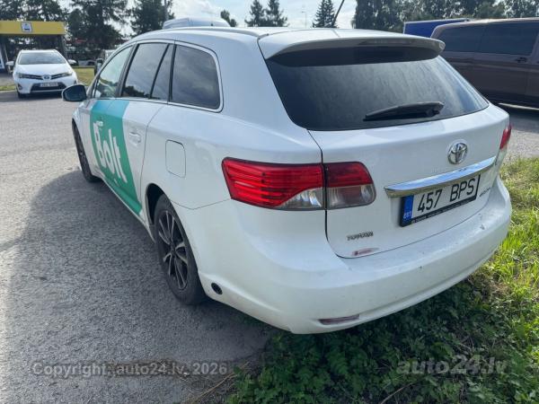Toyota Avensis 2013 Tallina, ar dzinēja tilpumu 1.80 L un nobraukumu 340 tūkst. km par 2000 €, foto 4 vietnē AUTOMOTO.COM.LV