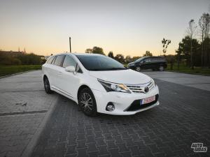 Toyota Avensis 2013 in Jurbarkas, with an engine capacity of 2.00 L and mileage of 322 thousand km for 3750 €, photo 4 on AUTOMOTO.COM.LV