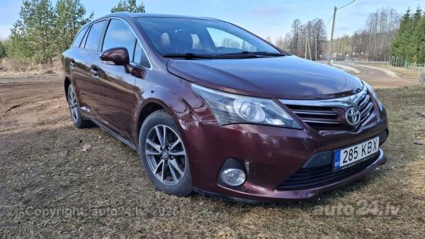 Toyota Avensis 2014 in Narva, with an engine capacity of 2.00 L and mileage of 239 thousand km for 7500 €, photo 1 on AUTOMOTO.COM.LV