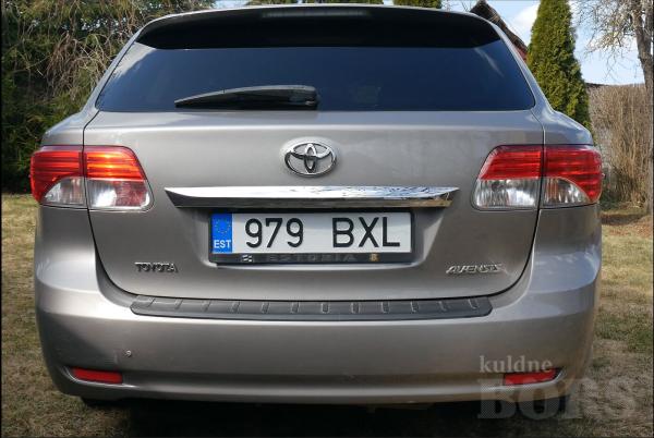 Toyota Avensis 2014 in Viljandi, with an engine capacity of 2.00 L and mileage of 195 thousand km for 7900 €, photo 6 on AUTOMOTO.COM.LV