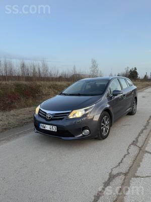 Toyota Avensis 2014 in Aizkraukle, with an engine capacity of 1.80 L and mileage of 248 thousand km for 7780 €, photo 3 on AUTOMOTO.COM.LV