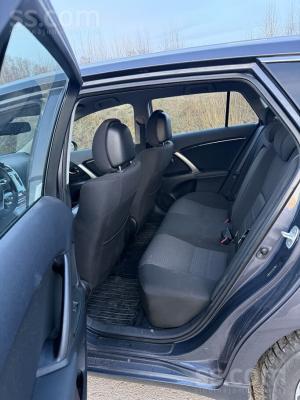Toyota Avensis 2014 in Aizkraukle, with an engine capacity of 1.80 L and mileage of 248 thousand km for 7780 €, photo 8 on AUTOMOTO.COM.LV