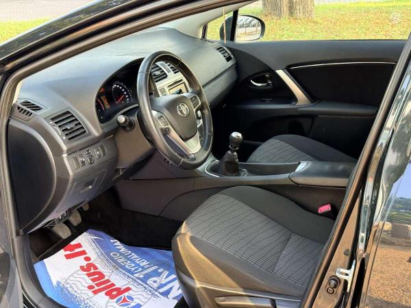 Toyota Avensis 2014 in Ukmerge, with an engine capacity of 2.00 L and mileage of 188 thousand km for 5750 €, photo 8 on AUTOMOTO.COM.LV