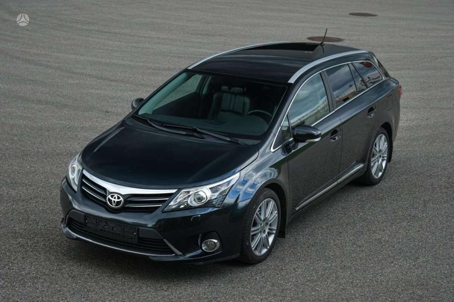 Toyota Avensis 2014 in Vilnius, with an engine capacity of 2.00 L and mileage of 331 thousand km for 5300 €, photo 1 on AUTOMOTO.COM.LV