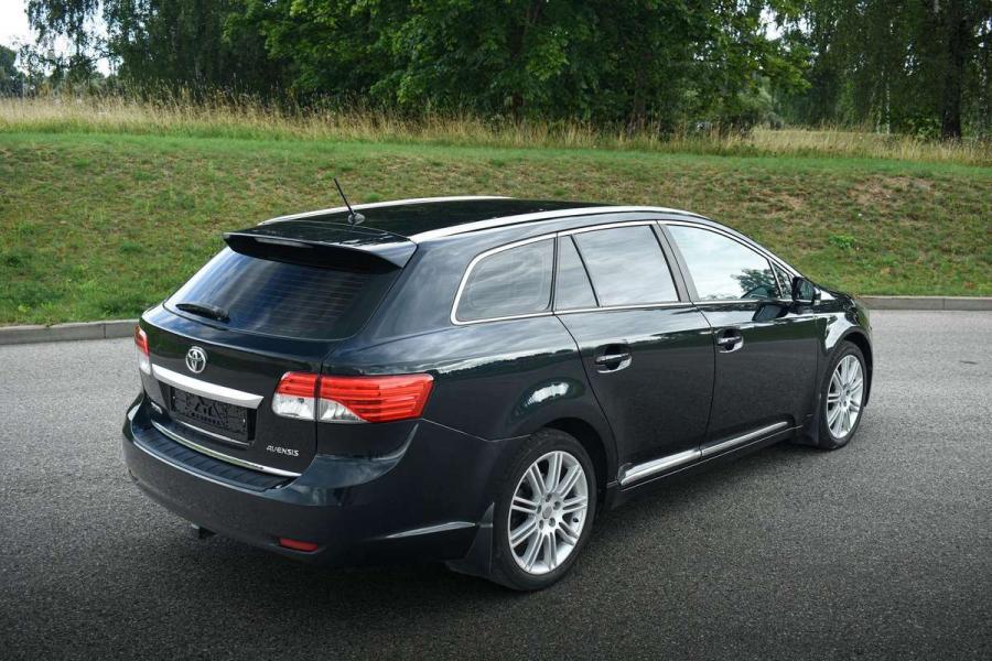 Toyota Avensis 2014 in Vilnius, with an engine capacity of 2.00 L and mileage of 331 thousand km for 5300 €, photo 5 on AUTOMOTO.COM.LV