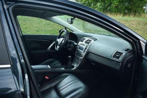 Toyota Avensis 2014 in Vilnius, with an engine capacity of 2.00 L and mileage of 331 thousand km for 5300 €, photo 19 on AUTOMOTO.COM.LV