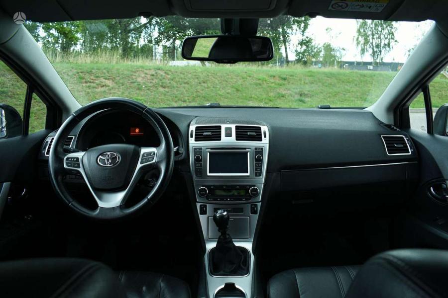 Toyota Avensis 2014 in Vilnius, with an engine capacity of 2.00 L and mileage of 331 thousand km for 5300 €, photo 20 on AUTOMOTO.COM.LV
