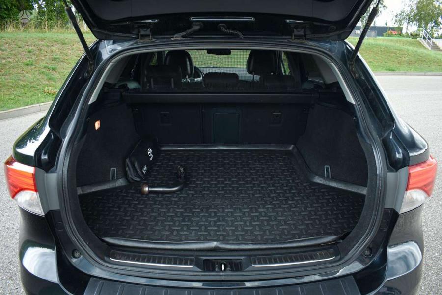 Toyota Avensis 2014 in Vilnius, with an engine capacity of 2.00 L and mileage of 331 thousand km for 5300 €, photo 23 on AUTOMOTO.COM.LV