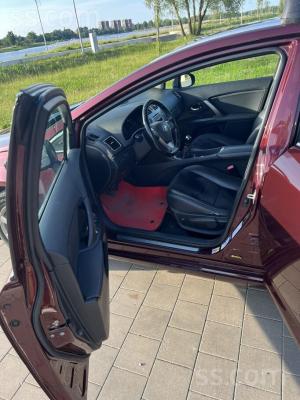 Toyota Avensis 2014 Rīga, ar dzinēja tilpumu 2.20 L un nobraukumu 223 tūkst. km par 5300 €, foto 3 vietnē AUTOMOTO.COM.LV