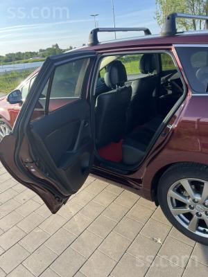Toyota Avensis 2014 Rīga, ar dzinēja tilpumu 2.20 L un nobraukumu 223 tūkst. km par 5300 €, foto 4 vietnē AUTOMOTO.COM.LV