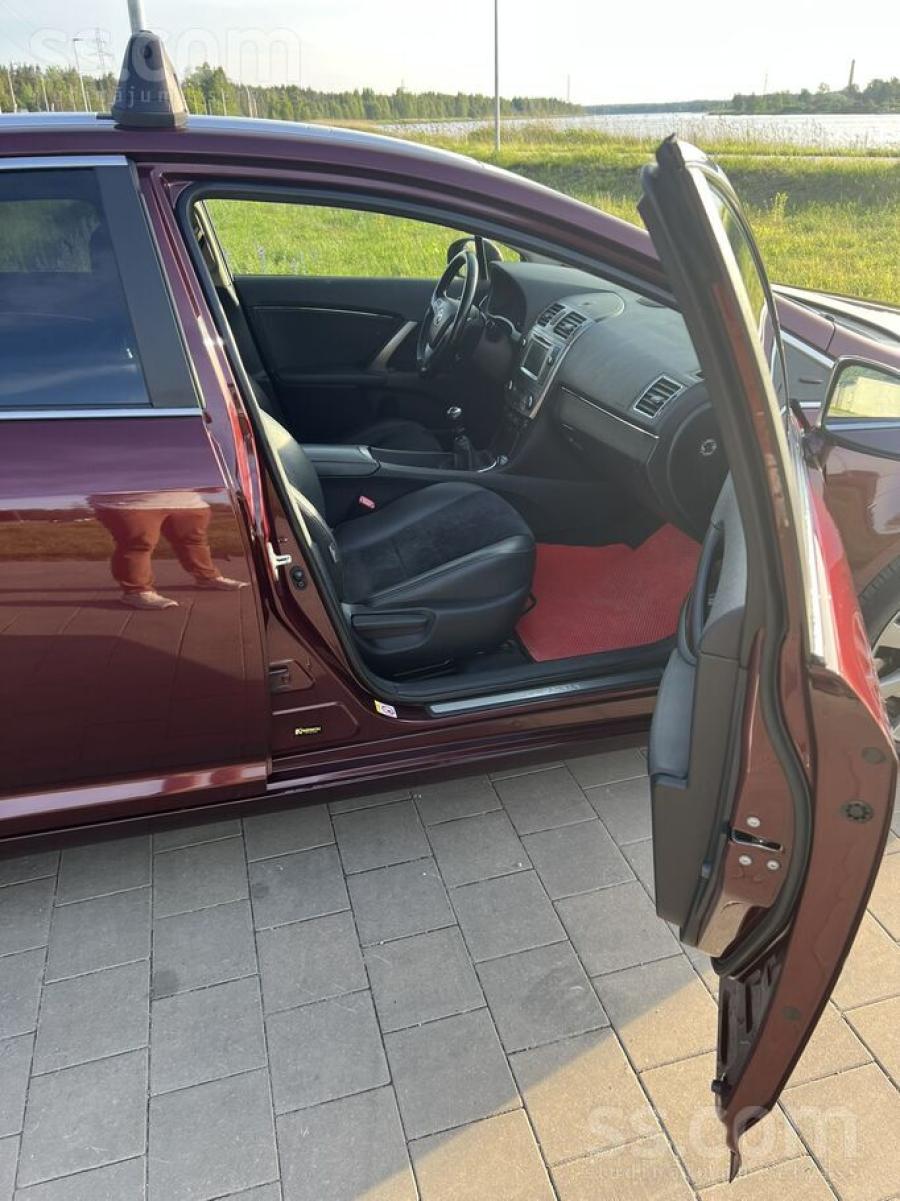 Toyota Avensis 2014 Rīga, ar dzinēja tilpumu 2.20 L un nobraukumu 223 tūkst. km par 5300 €, foto 5 vietnē AUTOMOTO.COM.LV