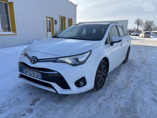 Toyota Avensis 2015 Tauragė, ar dzinēja tilpumu 1.60 L un nobraukumu 210 tūkst. km par 6800 €, foto 1 vietnē AUTOMOTO.COM.LV