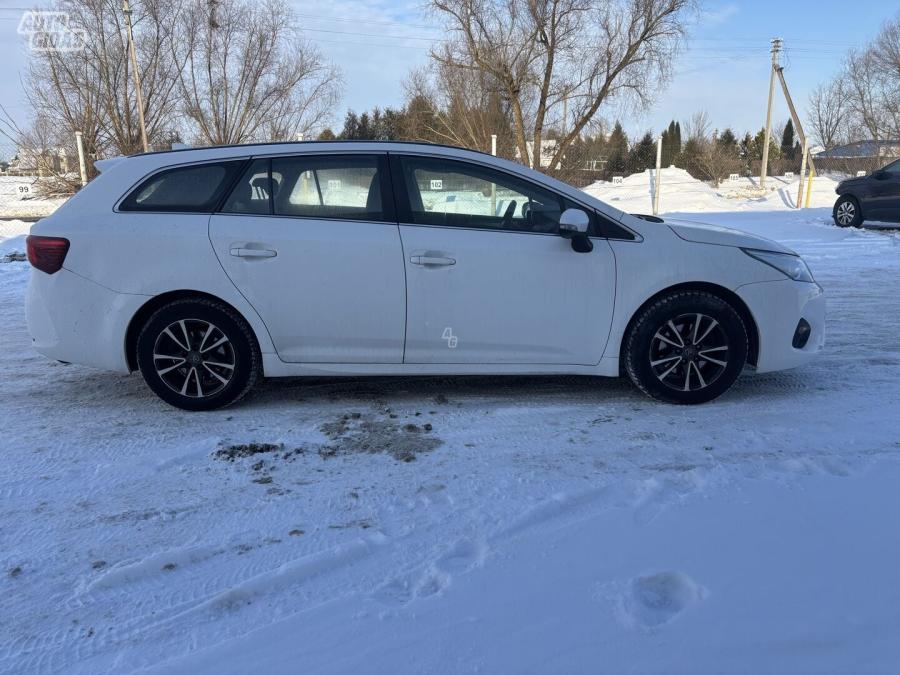 Toyota Avensis 2015 in Taurage, with an engine capacity of 1.60 L and mileage of 210 thousand km for 6800 €, photo 6 on AUTOMOTO.COM.LV