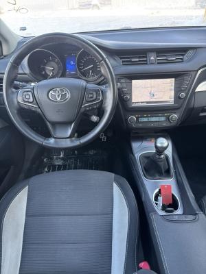 Toyota Avensis 2015 in Taurage, with an engine capacity of 1.60 L and mileage of 210 thousand km for 6800 €, photo 14 on AUTOMOTO.COM.LV