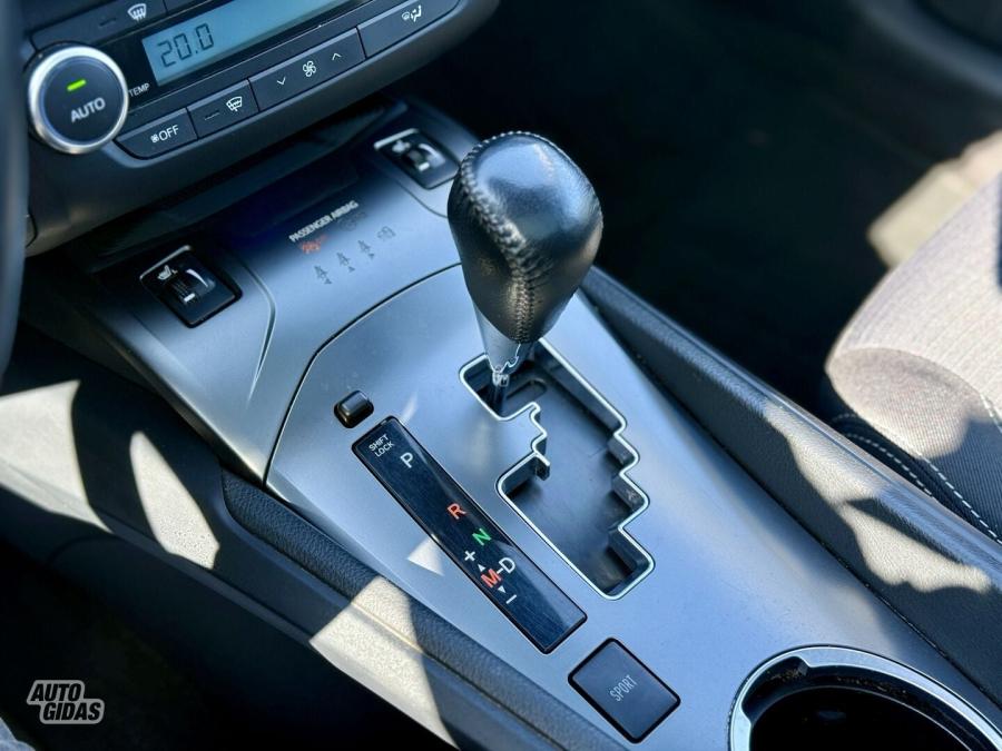 Тойота Авенсис 2015 в Вилкавишкис, объемом двигателя 1.80 л и пробегом 276 тыс. км за 8500 €, фото 14 на AUTOMOTO.COM.LV