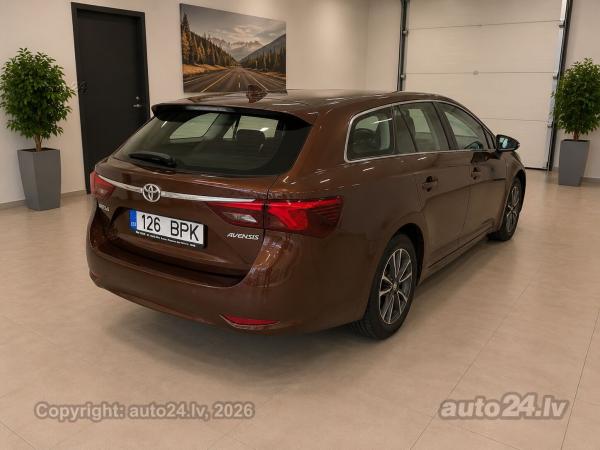 Тойота Авенсис 2015 в Тарту, объемом двигателя 1.80 л и пробегом 148 тыс. км за 9870 €, фото 5 на AUTOMOTO.COM.LV