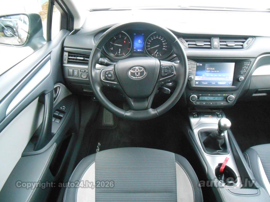 Toyota Avensis 2015 Viljandi, ar dzinēja tilpumu 2.00 L un nobraukumu 188 tūkst. km par 8990 €, foto 6 vietnē AUTOMOTO.COM.LV
