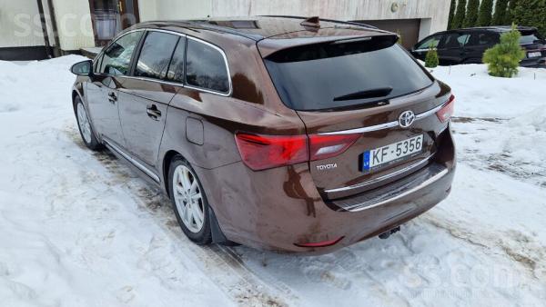 Тойота Авенсис 2015 в Рига, объемом двигателя 1.80 л и пробегом 233 тыс. км за 10450 €, фото 2 на AUTOMOTO.COM.LV