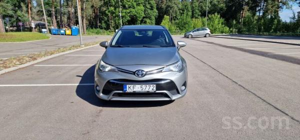 Toyota Avensis 2015 in Daugavpils, with an engine capacity of 2.00 L and mileage of 221 thousand km for 7500 €, photo 1 on AUTOMOTO.COM.LV