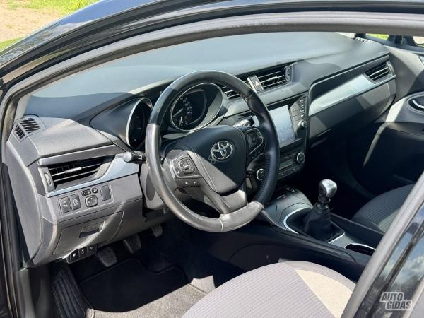 Toyota Avensis 2015 in Vilkaviskis, with an engine capacity of 2.00 L and mileage of 232 thousand km for 8000 €, photo 10 on AUTOMOTO.COM.LV