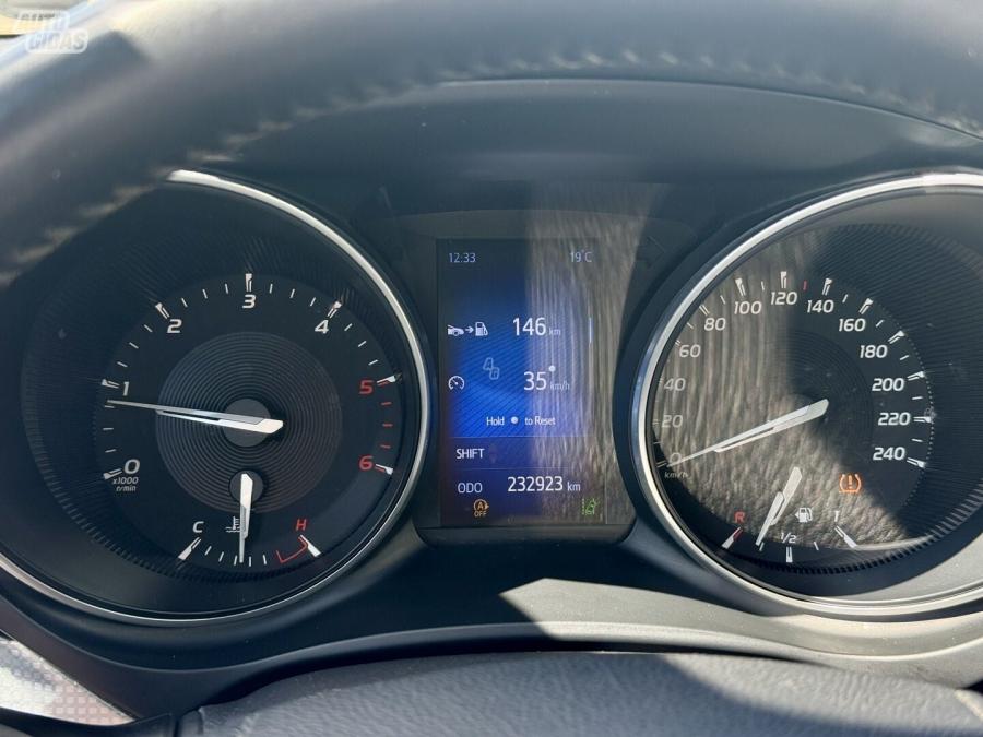 Toyota Avensis 2015 Vilkaviškis, ar dzinēja tilpumu 2.00 L un nobraukumu 232 tūkst. km par 8000 €, foto 12 vietnē AUTOMOTO.COM.LV