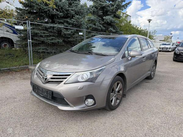 Toyota Avensis 2015 in Marijampole, with an engine capacity of 1.80 L and mileage of 264 thousand km for 5950 €, photo 1 on AUTOMOTO.COM.LV