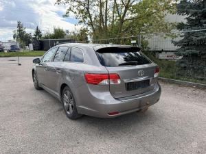 Toyota Avensis 2015 in Marijampole, with an engine capacity of 1.80 L and mileage of 264 thousand km for 5950 €, photo 8 on AUTOMOTO.COM.LV