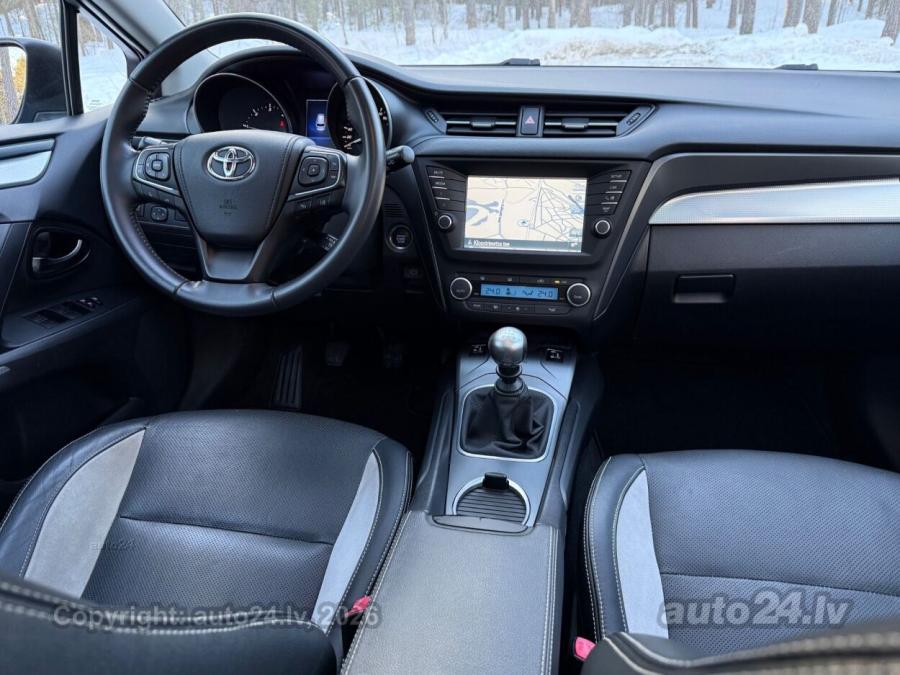 Toyota Avensis 2016 in Tallinn, with an engine capacity of 2.00 L and mileage of 128 thousand km for 11900 €, photo 11 on AUTOMOTO.COM.LV