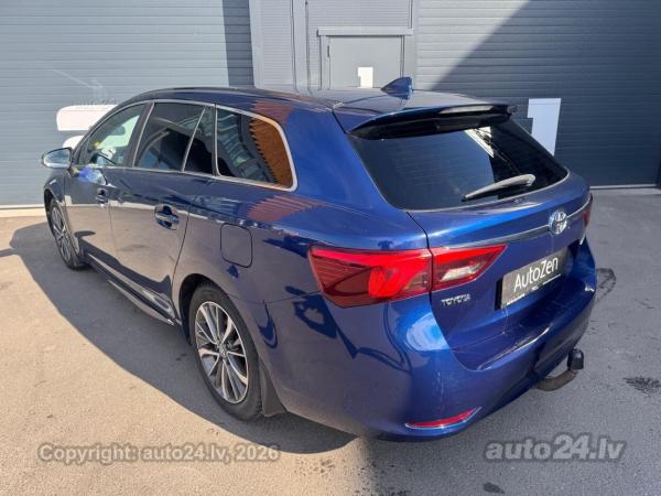 Toyota Avensis 2016 in Tallinn, with an engine capacity of 1.80 L and mileage of 151 thousand km for 10995 €, photo 4 on AUTOMOTO.COM.LV