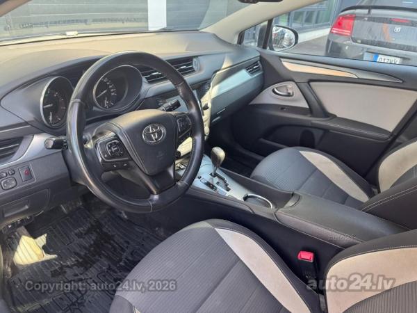 Toyota Avensis 2016 in Tallinn, with an engine capacity of 1.80 L and mileage of 151 thousand km for 10995 €, photo 10 on AUTOMOTO.COM.LV