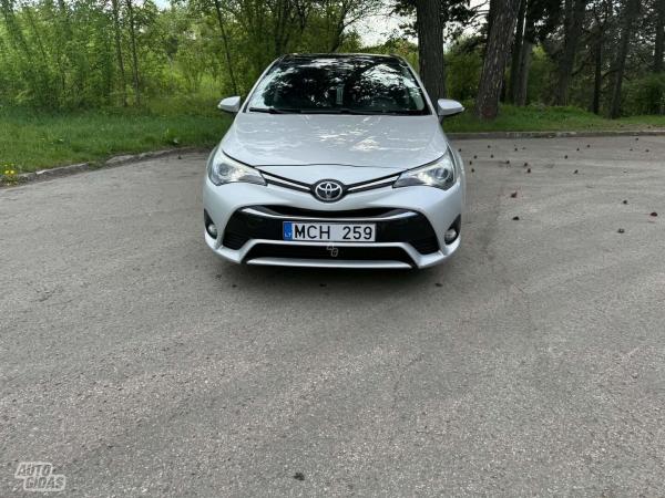 Тойота Авенсис 2016 в Вильнюс, объемом двигателя 1.60 л и пробегом 247 тыс. км за 6800 €, фото 3 на AUTOMOTO.COM.LV