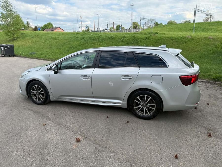 Toyota Avensis 2016 in Vilnius, with an engine capacity of 1.60 L and mileage of 247 thousand km for 6800 €, photo 6 on AUTOMOTO.COM.LV