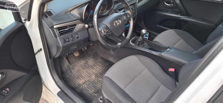 Toyota Avensis 2016 in Kelme, with an engine capacity of 1.60 L and mileage of 262 thousand km for 6800 €, photo 9 on AUTOMOTO.COM.LV