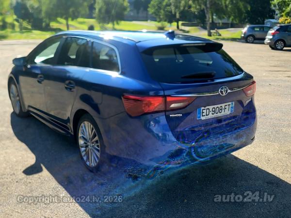 Toyota Avensis 2016 in Narva, with an engine capacity of 2.00 L and mileage of 200 thousand km for 8999 €, photo 8 on AUTOMOTO.COM.LV