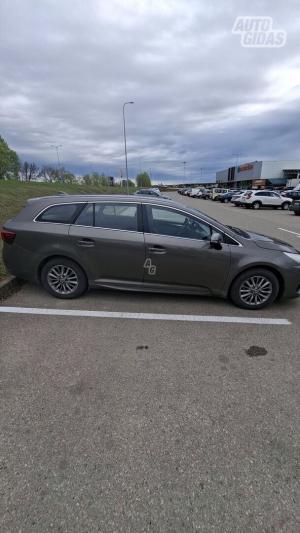 Toyota Avensis 2017 in Ukmerge, with an engine capacity of 1.80 L and mileage of 204 thousand km for 9000 €, photo 5 on AUTOMOTO.COM.LV