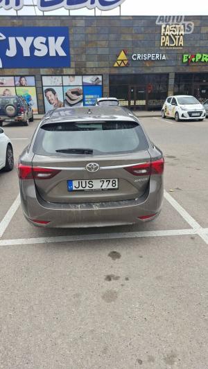 Toyota Avensis 2017 in Ukmerge, with an engine capacity of 1.80 L and mileage of 204 thousand km for 9000 €, photo 8 on AUTOMOTO.COM.LV