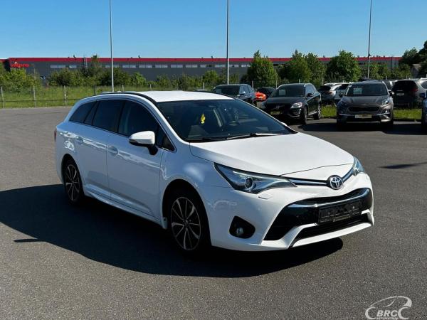 Тойота Авенсис 2018 в Вильнюс, объемом двигателя 1.80 л и пробегом 135 тыс. км за 12500 €, фото 3 на AUTOMOTO.COM.LV