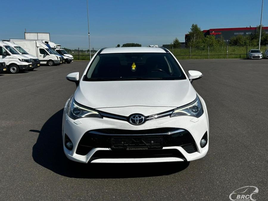 Тойота Авенсис 2018 в Вильнюс, объемом двигателя 1.80 л и пробегом 135 тыс. км за 12500 €, фото 6 на AUTOMOTO.COM.LV