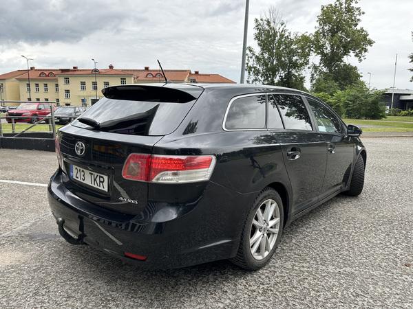 Toyota Avensis 2019 in Johvi, with an engine capacity of 0.00 L and mileage of 321 thousand km for 3500 €, photo 3 on AUTOMOTO.COM.LV