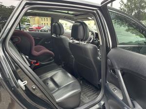 Toyota Avensis 2019 in Johvi, with an engine capacity of 0.00 L and mileage of 321 thousand km for 3500 €, photo 8 on AUTOMOTO.COM.LV