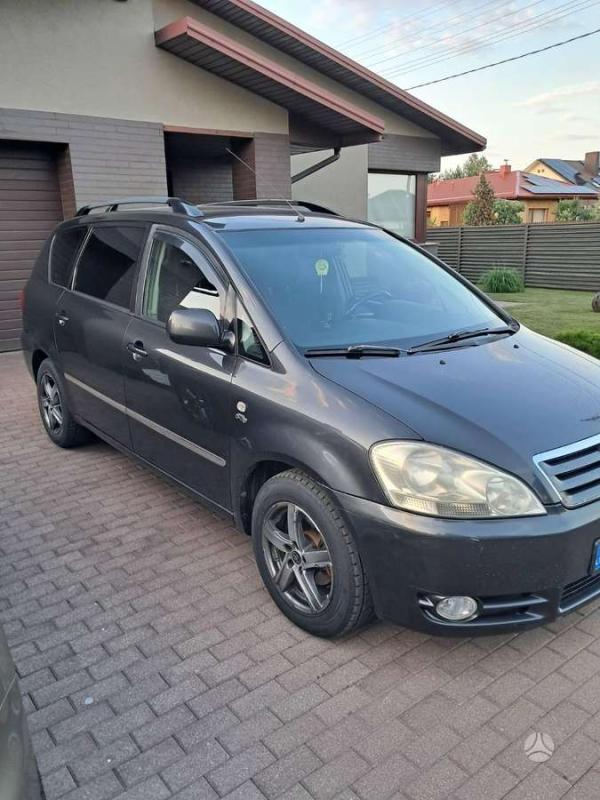 Melns Toyota avensis-verso 2001 Panevēža, ar dzinēja tilpumu 2.00 L un nobraukumu 300 tūkst. km par 2200 €, foto 1 vietnē AUTOMOTO.COM.LV